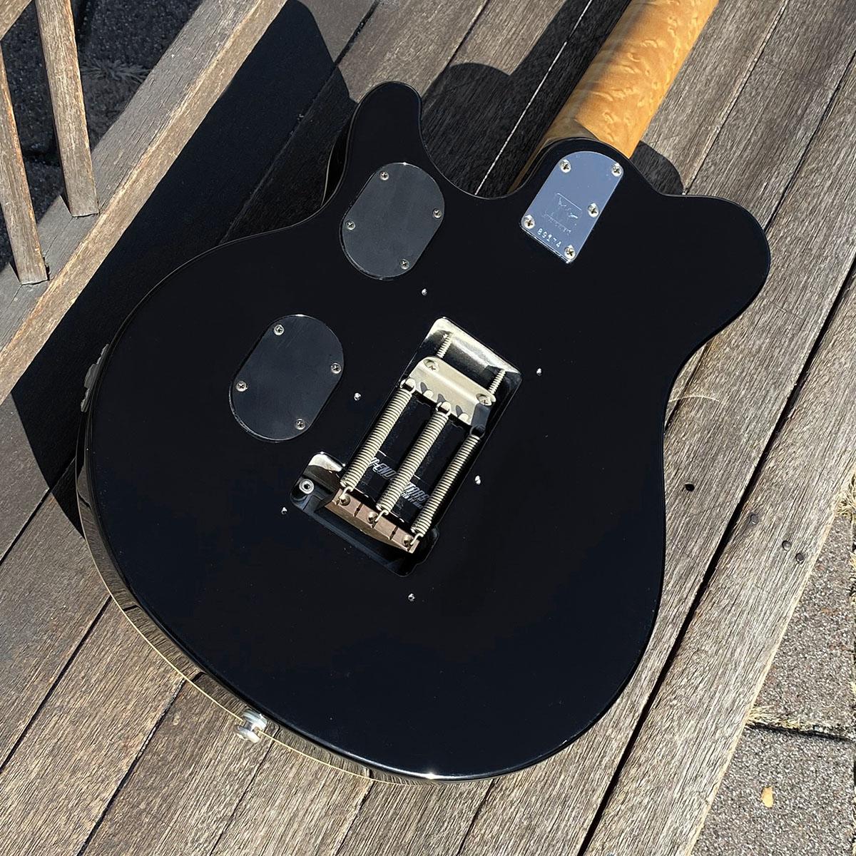 MUSIC MAN AXIS EX HI-END GUITARS MADE ｜Hirano Music Online Store